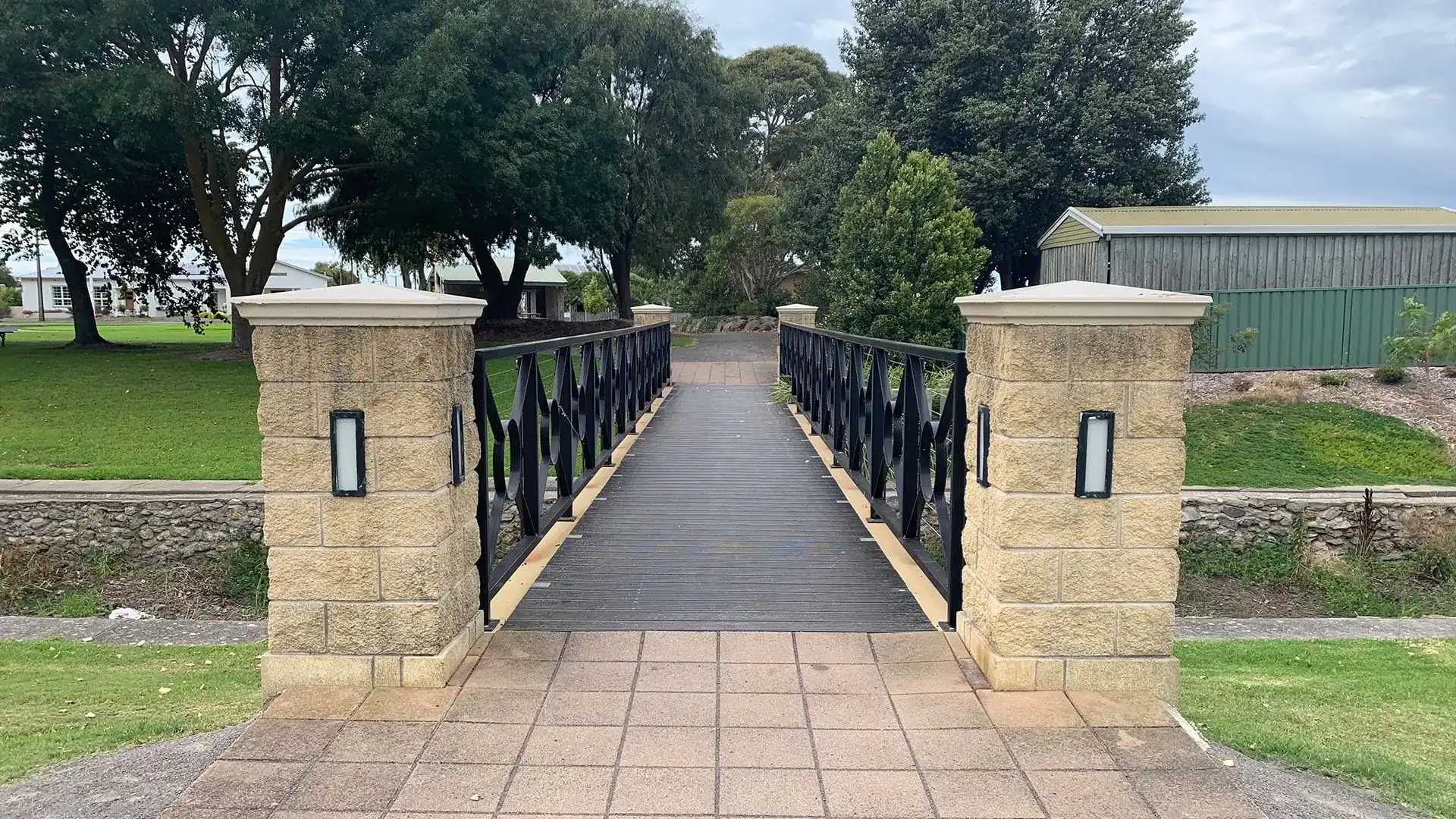 Footbridges | APR Composites | 08 8359 4999 | Pedestrian Bridges ...